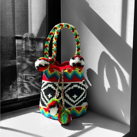 Wayuu Tribe | Bags | Authentic Wayuu Handmade Shoulder Strap Purse ...